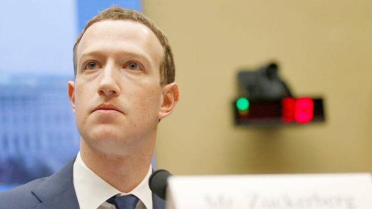 Facebook से होगी खुद जुकरबर्ग की छुट्टी? इस वजह से आई ये नौबत ...
