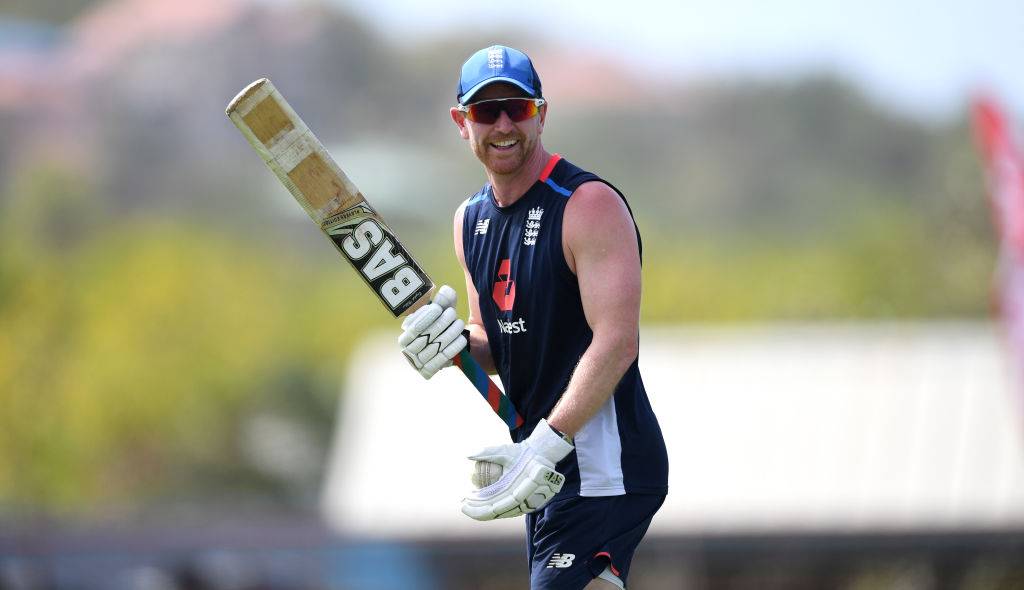 इंग्लैंड के लिए फील्डिंग करने उतरे कोलिंगवुड, 2011 में खेला था आखिरी ...