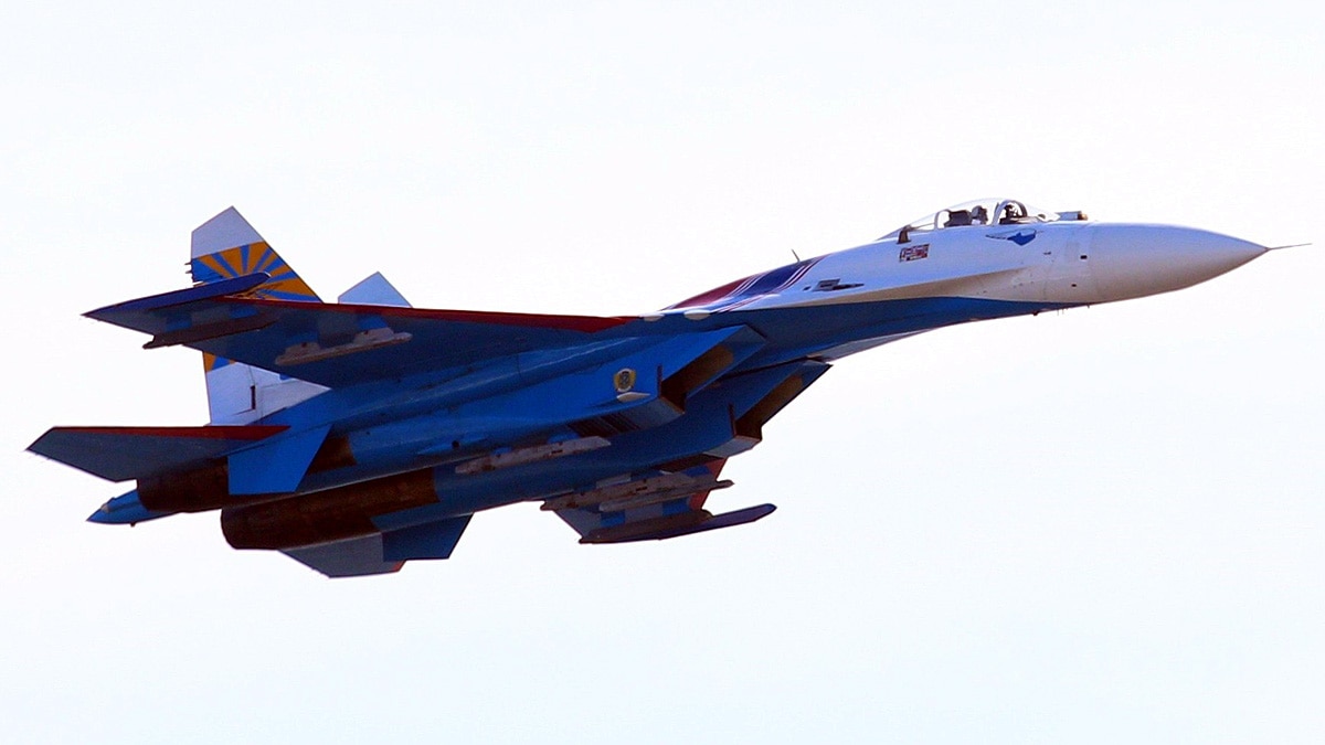 Russia Vs US: क्या हुआ जब आसमान में हुई जासूसी ड्रोन और लड़ाकू जेट की टक्कर? जानिए दोनों की ताकत ...