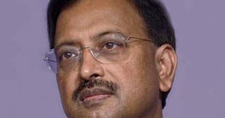 अदालत में आज सरेंडर करेंगे रामलिंगा राजू - Ramalinga Raju goes back to ...