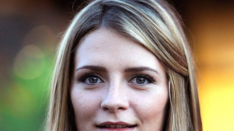 हॉलीवुड एक्ट्रेस मिस्का बार्टन का सेक्स टेप हुआ लीक Hollywood Actress