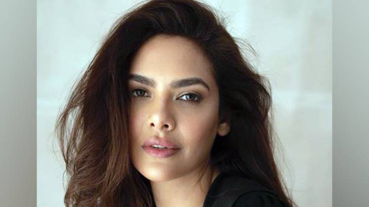 15 अगस्त पर एक्ट्रेस ने 26 जनवरी की बधाई दी, ट्रोल हुई तो कहा- अकाउंट ...