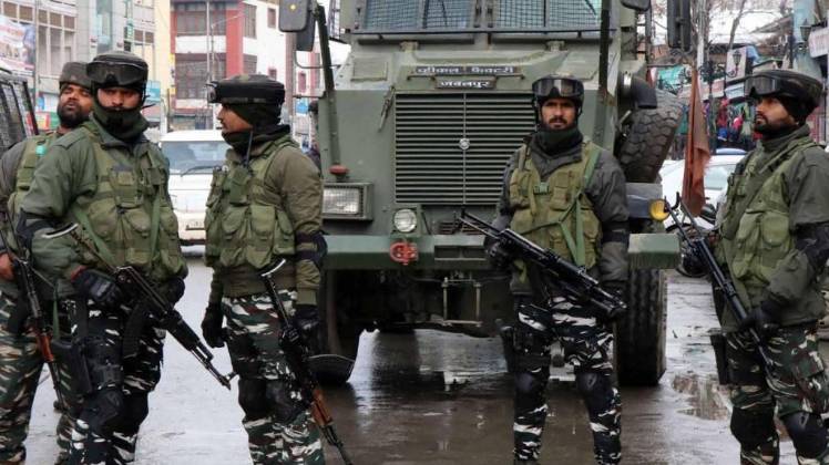 VIP की सुरक्षा के लिए CRPF खरीदेगी लेवल-4 की बुलेट प्रूफ गाड़ियां ...