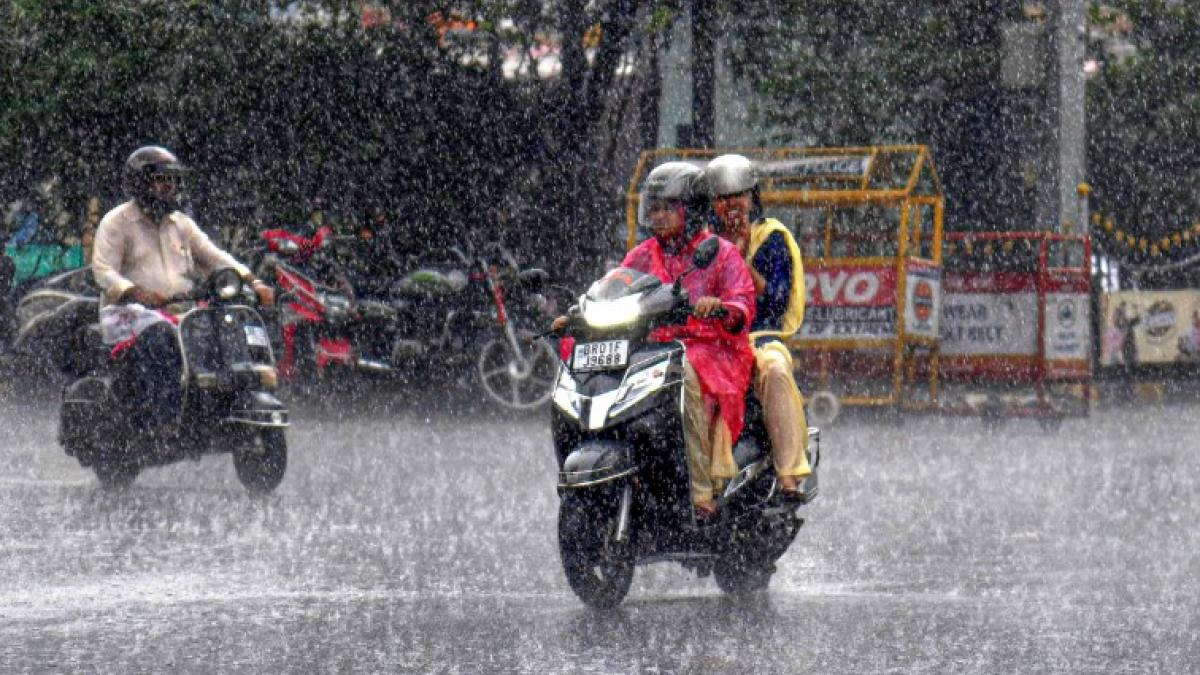 Rain Updates Today: उत्तर भारत में बारिश का कहर, यूपी से उत्तराखंड तक ...