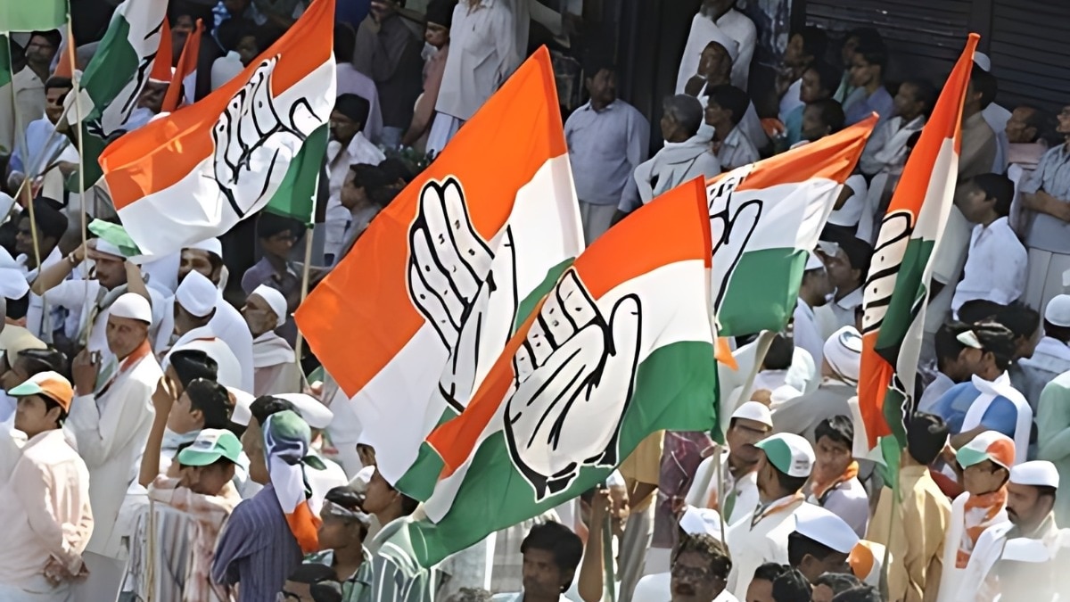 पुरी में कांग्रेस प्रत्याशी पर अटैक, कांच की बोतलें और ईंट-पत्थर फेंके, FIR दर्ज - Congress ...