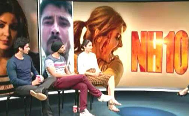 आज तक स्टूडियो में 'NH-10' की स्टारकास्ट - Movie Masala AajTak
