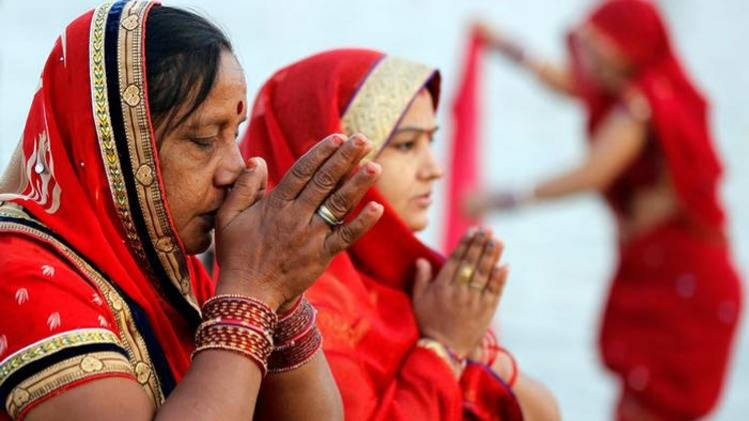 जानिए कैसे किया जाता है छठ का व्रत और क्‍या है इसकी कहानी - Chhath ...