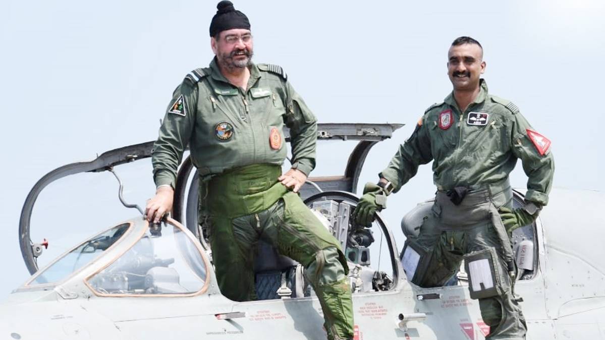 देख लो इमरान, अभिनंदन की 'नई उड़ान', Video - Wing Commander Abhinandan ...