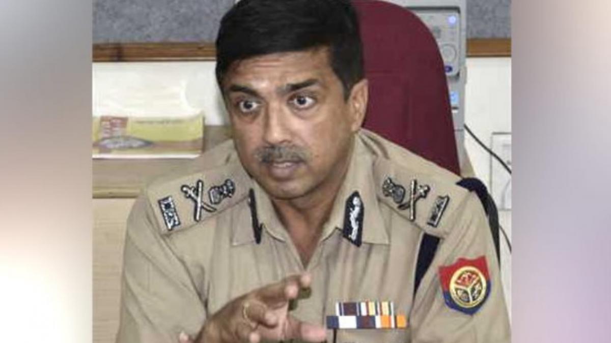 अपराधियों के एनकाउंटर को लेकर क्या है UP के DGP Mukul Goel की राय ...