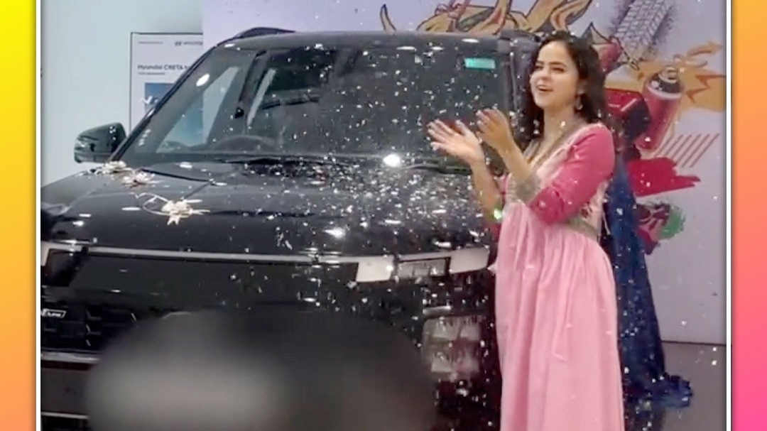 'तारक मेहता...' की सोनू ने पूरा किया मां का सपना - short-videos AajTak