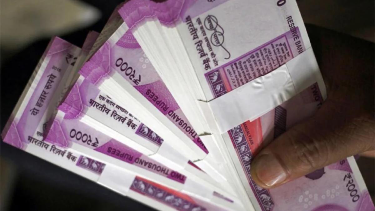 Rs 2,000 notes now 1.75% of total banknotes in circulation, says govt ...
