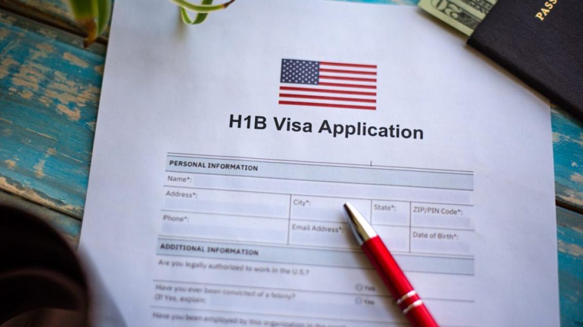 Big Relief For NRIs US May Extend H 1B Visa Grace Period To 180 Days