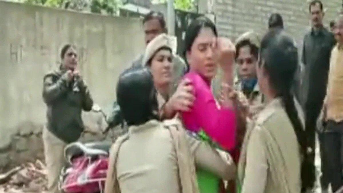 Telangana: YSRTP leader YS Sharmila detained for slapping police officer - BusinessToday