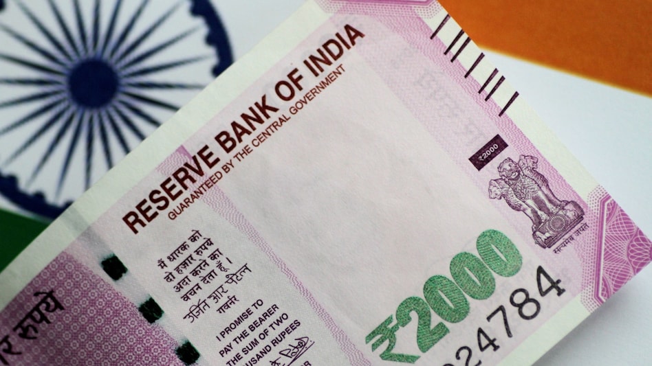 How Many Rs 2 000 Notes Can You Return To Banks What Is The Maximum how-many-rs-2-000-notes-can-you-return-to-banks-what-is-the-maximum