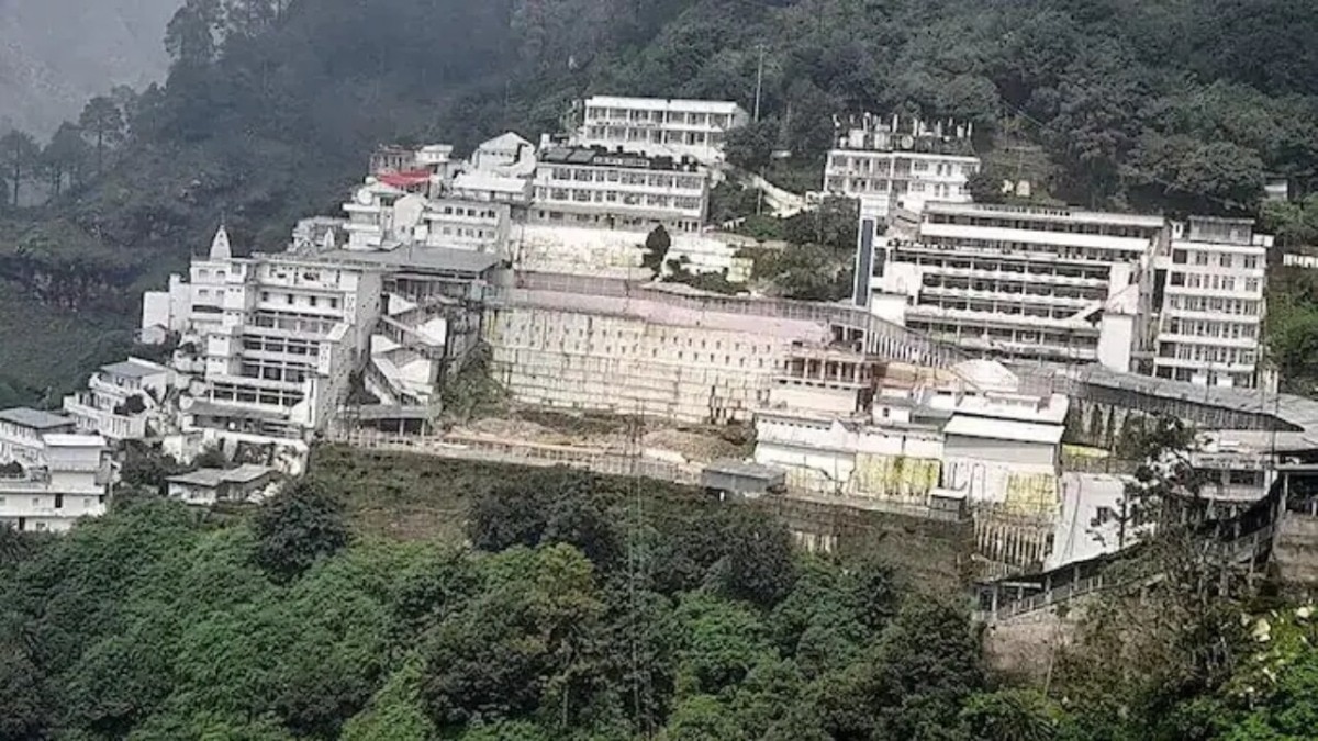 Landslide hits Mata Vaishno Devi route in Jammu and Kashmir, rescue operations underway ...