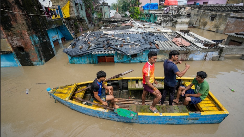 Delhi rains: Yamuna swells to 207.48 metre; 10,000 residents affected, relief camps set up ...