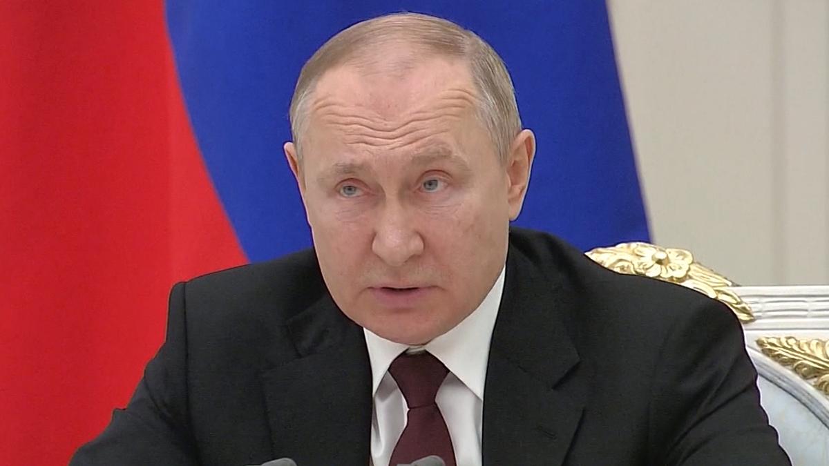 After cancer reports, is Russian President Vladimir Putin’s eye-sight ...