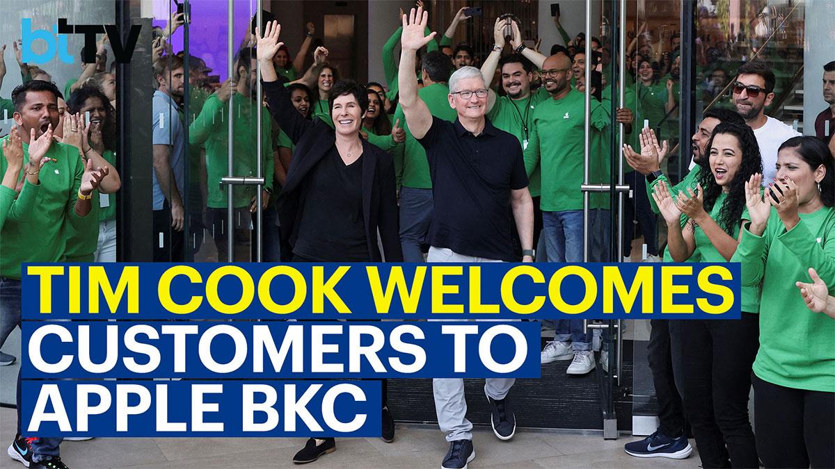 Apple's First Store In India Opens In Mumbai, Tim Cook Welcomes Customers