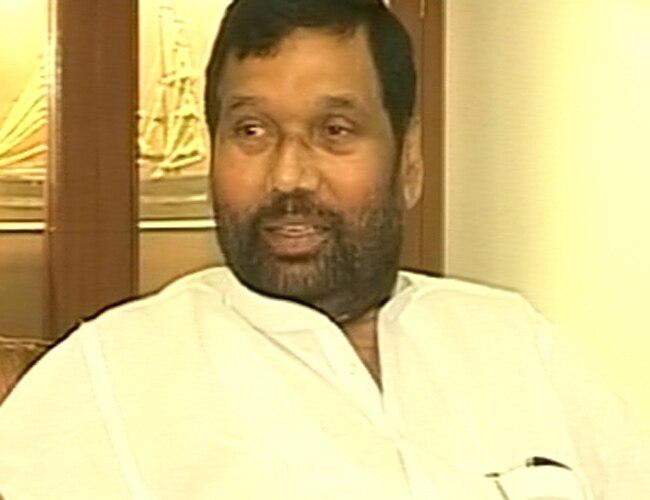 Paswan rejoins NDA after 12 years, pitches for Modi as PM - India Today