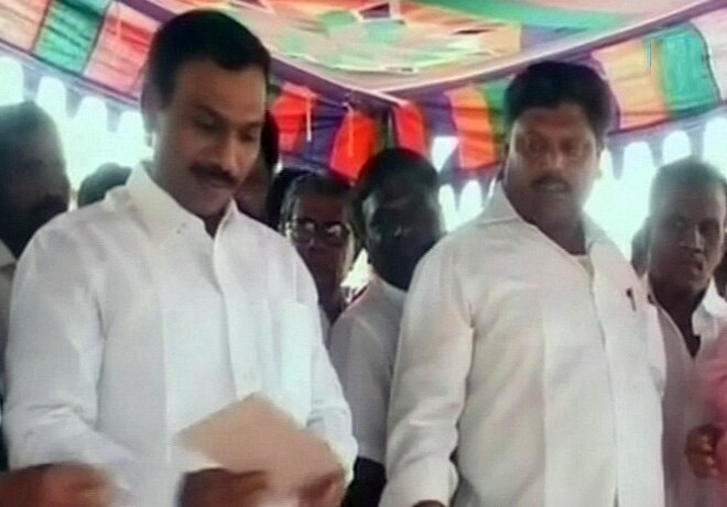 2G scam: Raja sends detailed note to JPC - India Today