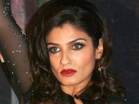 Raveena turns into a snake for PETA! - India Today