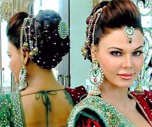 Oh boy! Rakhi's coy avatar - India Today