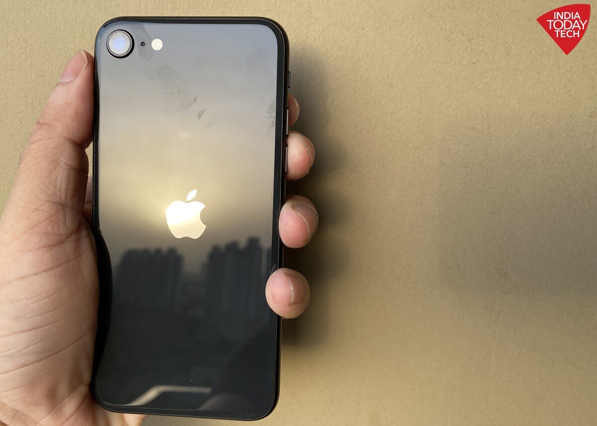 iPhone SE 2020 review: A safe bet at Rs 42,500