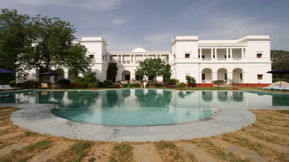 Saif Ali Khan Calls Rs 800 Crore Price Tag On Pataudi Palace Massive Saif Ali Khan Calls Rs 800 Crore Price Tag On Pataudi Palace Massive