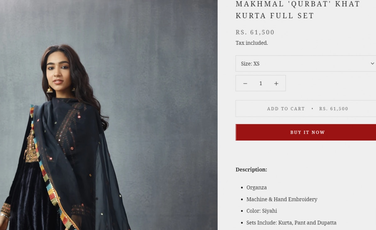 Mira Rajput in Rs 62k velvet suit pairs ethnic look with bold eyes. We ...