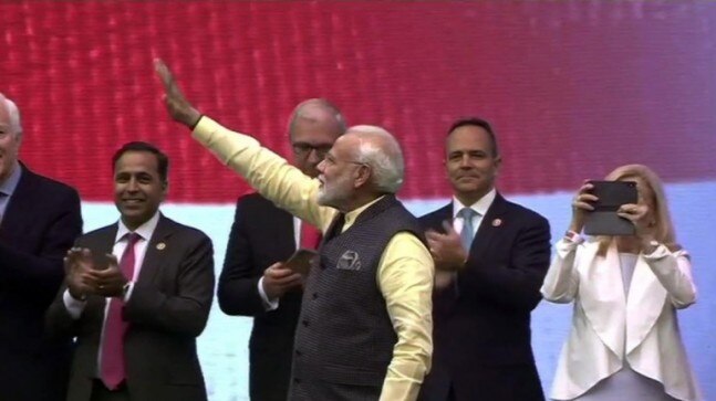 Howdy, Modi Live Updates: 50,000-strong crowd breaks into rapture as PM ...