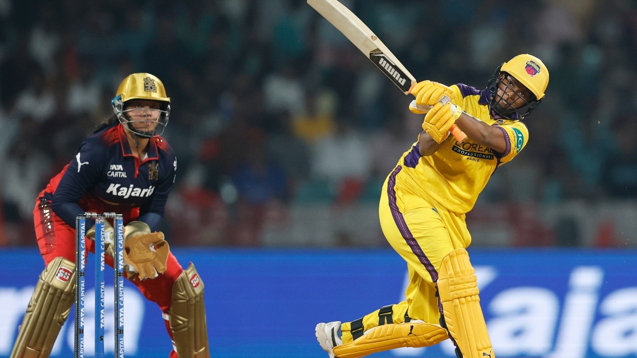 WPL live score RCB vs UP Warriorz: Deepti, Dottin get Warriorz to 143 ...