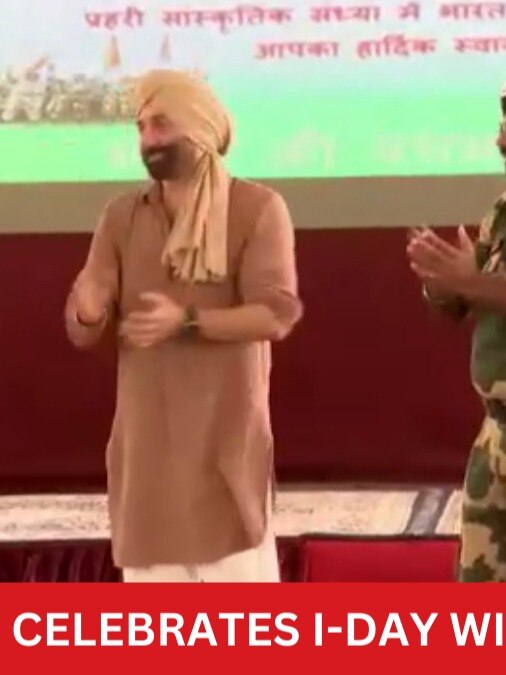 Delhi metro viral video: Meet Rhythm Chanana, the 'bikini girl' who set ...