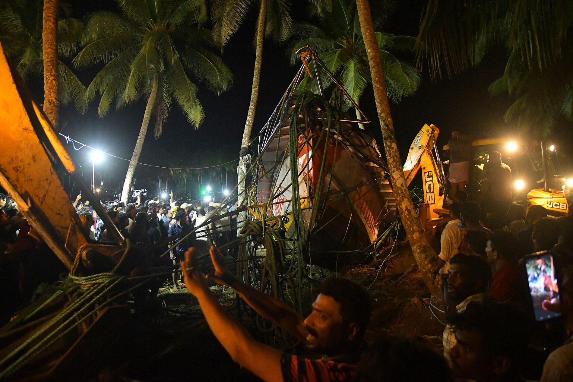 Tourist boat capsizes in southern India, at least 22 dead | In pics ...