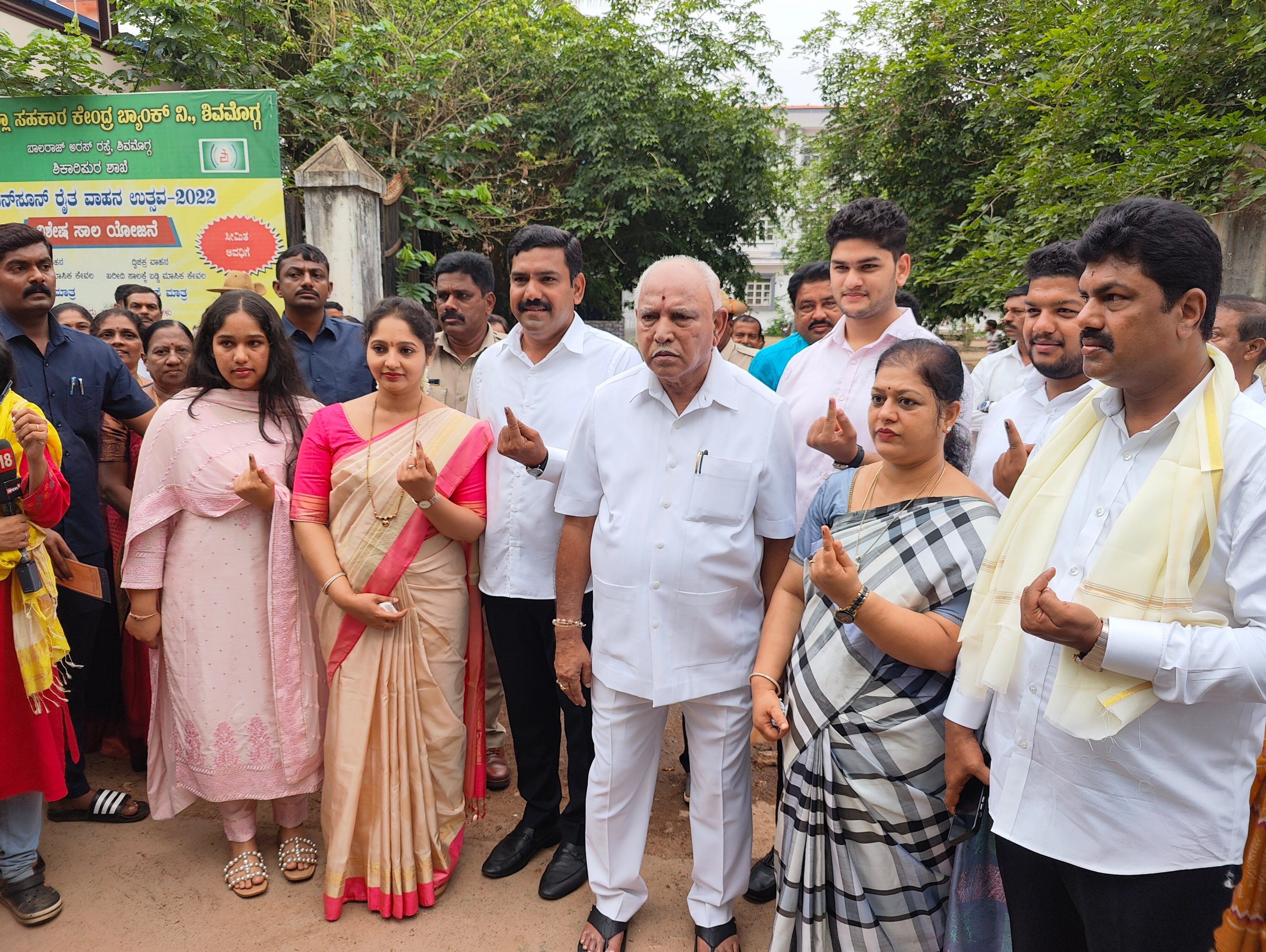 From Yediyurappa to Rishab Shetty, people cast vote in Karnataka ...