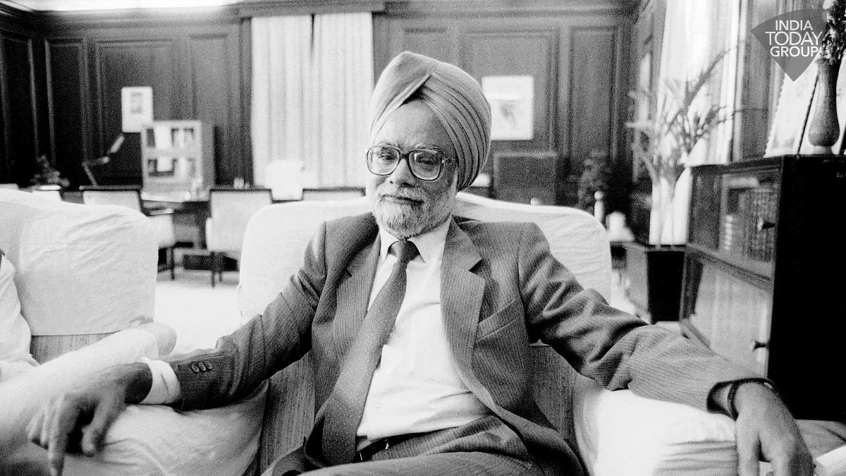 Manmohan Singh unseen and rare images - India Today