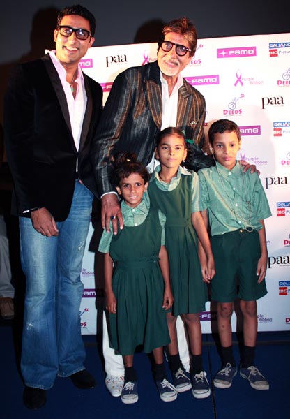 Pa and Paa strike a pose! - India Today