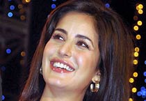 Katrina launches news channel - India Today