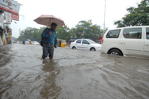 Cyclone Laila claims 10 lives, weakens on way to Andhra coast - India Today