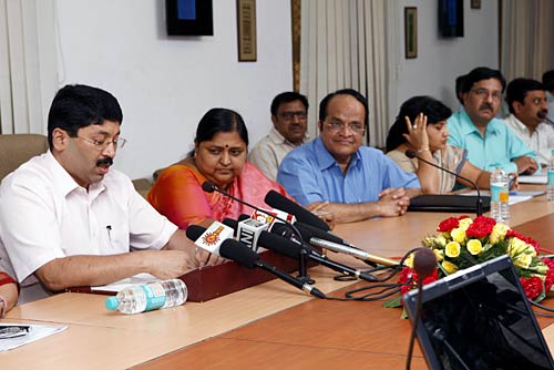 IGNOU signs MoU with textile institute - India Today