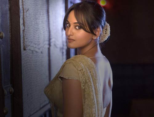Sonakshi's sexy new avatar - India Today