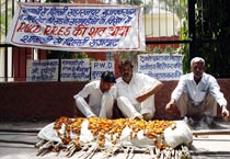 People protest against PWD - India Today