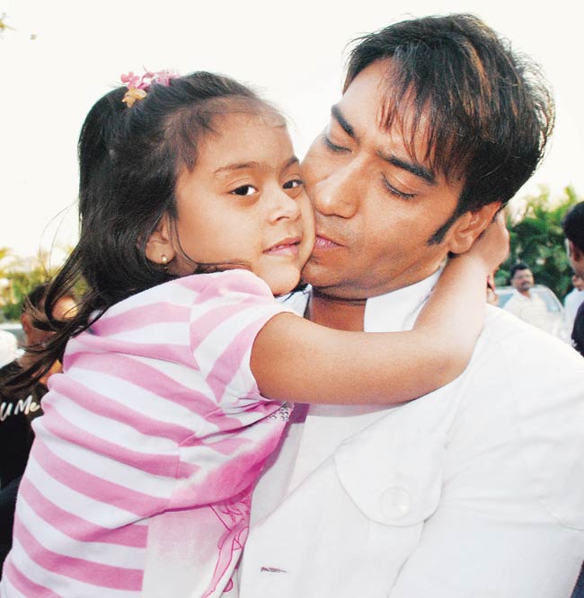 Proud fathers of Bollywood: These superstar dads deserve a special ...