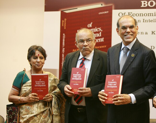 RBI governor launches book - India Today