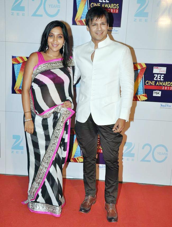 Celeb roll call at Zee Cine Awards 2013 - India Today