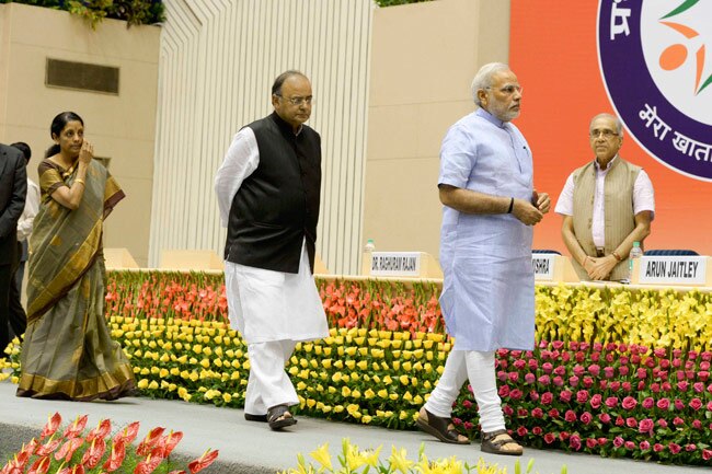 Narendra Modi launches bank account scheme - India Today