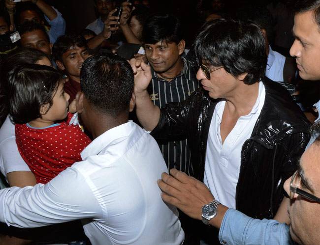 SRK-Kajol to Varun-Kriti: The Dilwale gang returns from London - India ...