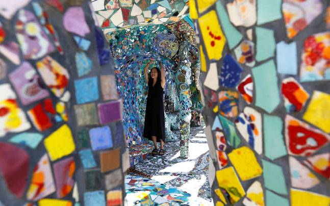 This colourful mosaic house was born out of a 20-year-long romance ...