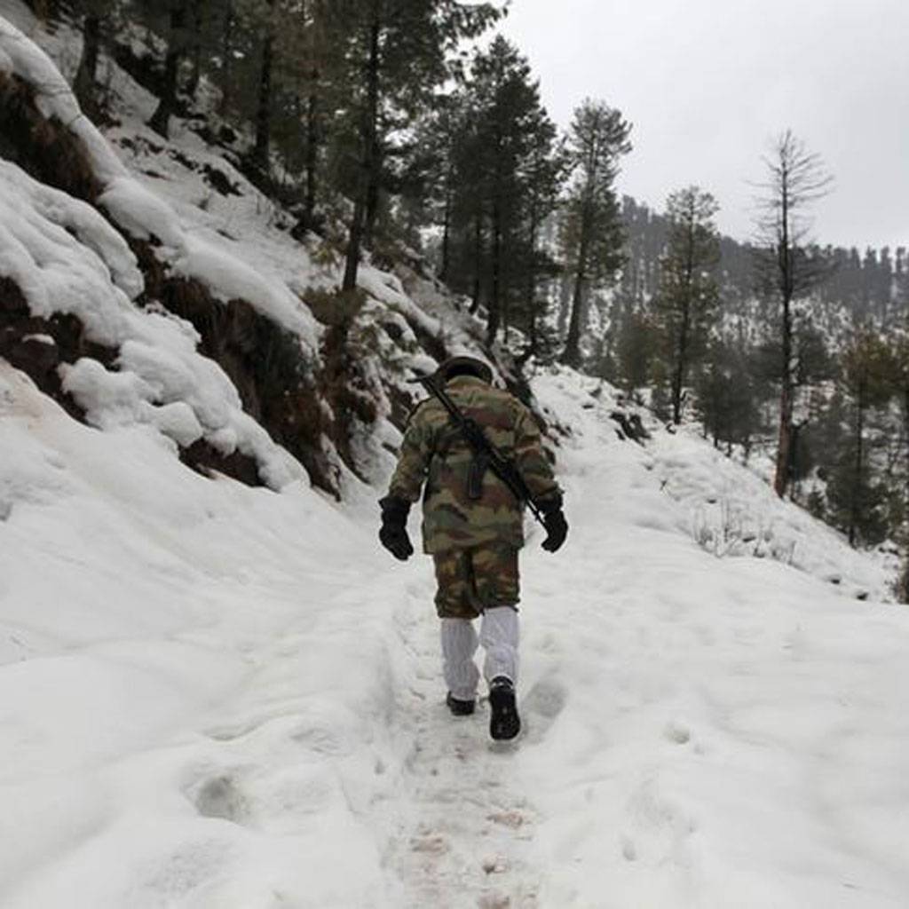 How Indian soldiers protect 550-km-long LoC (Line of Control) | IndiaToday