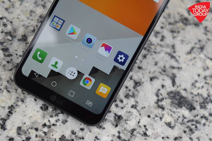 LG Q6: The LG G6 Mini - India Today