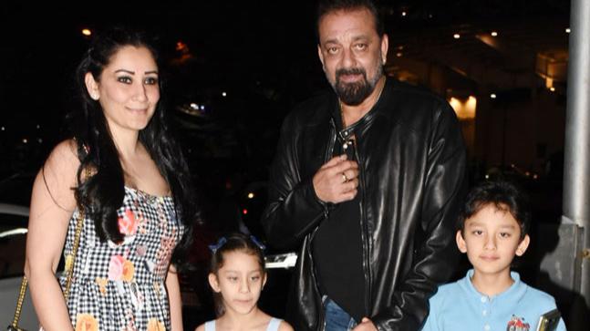 Sanjay Dutt and Maanayata take kids Shahraan-Iqra out on their 10th ...
